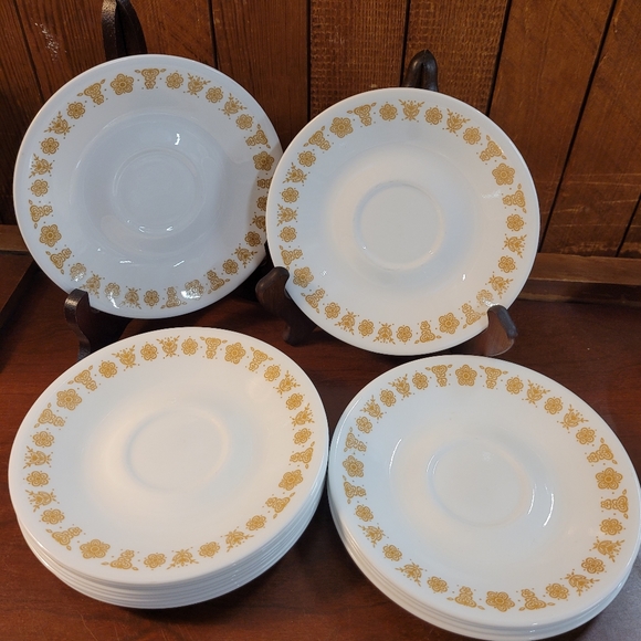 Corelle | Dining | 4 Pyrex Corning Corelle Butterfly Gold Saucers ...